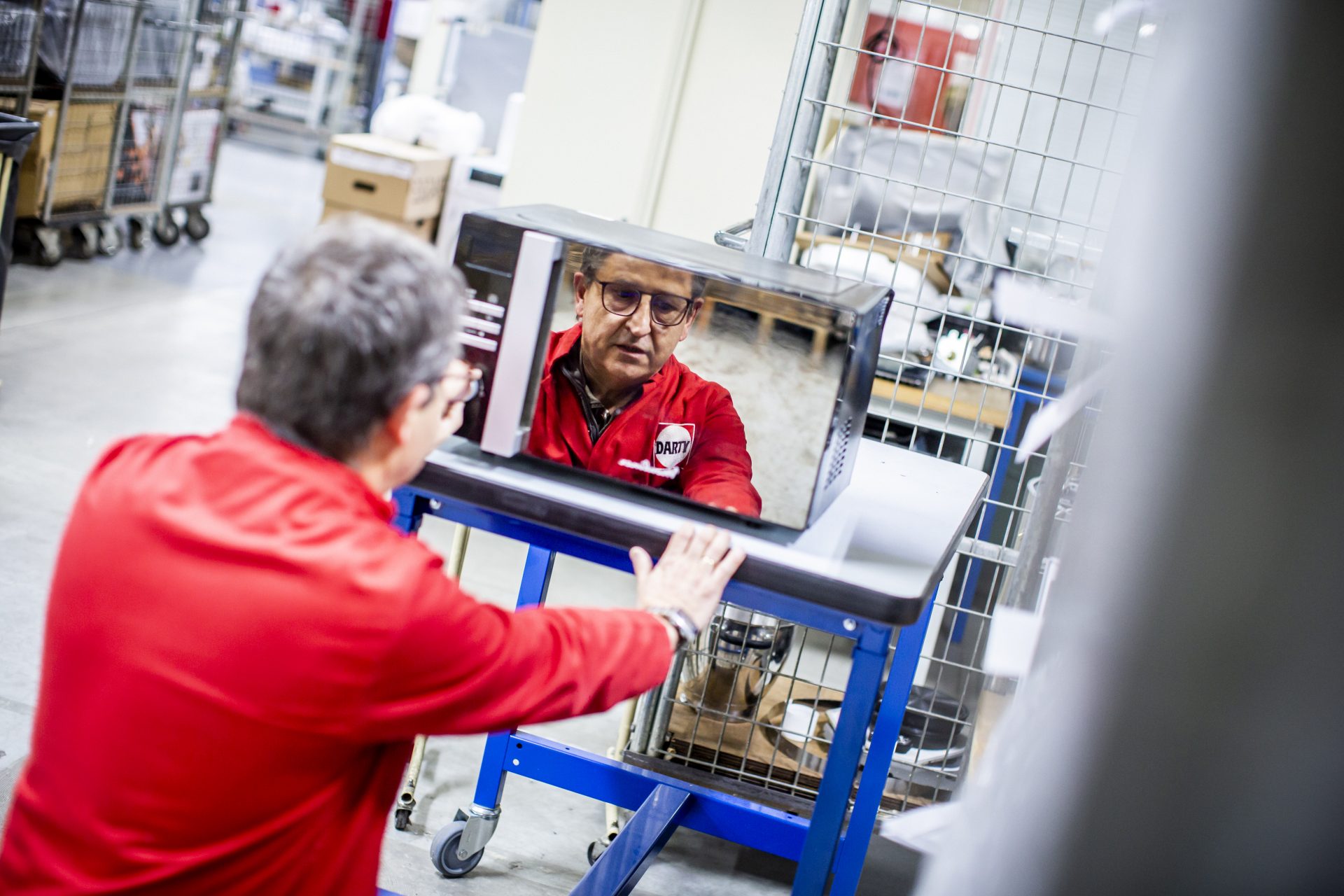 Fnac Darty Plans to Open 21 Tech Academies across France in 2022 - Fnac ...